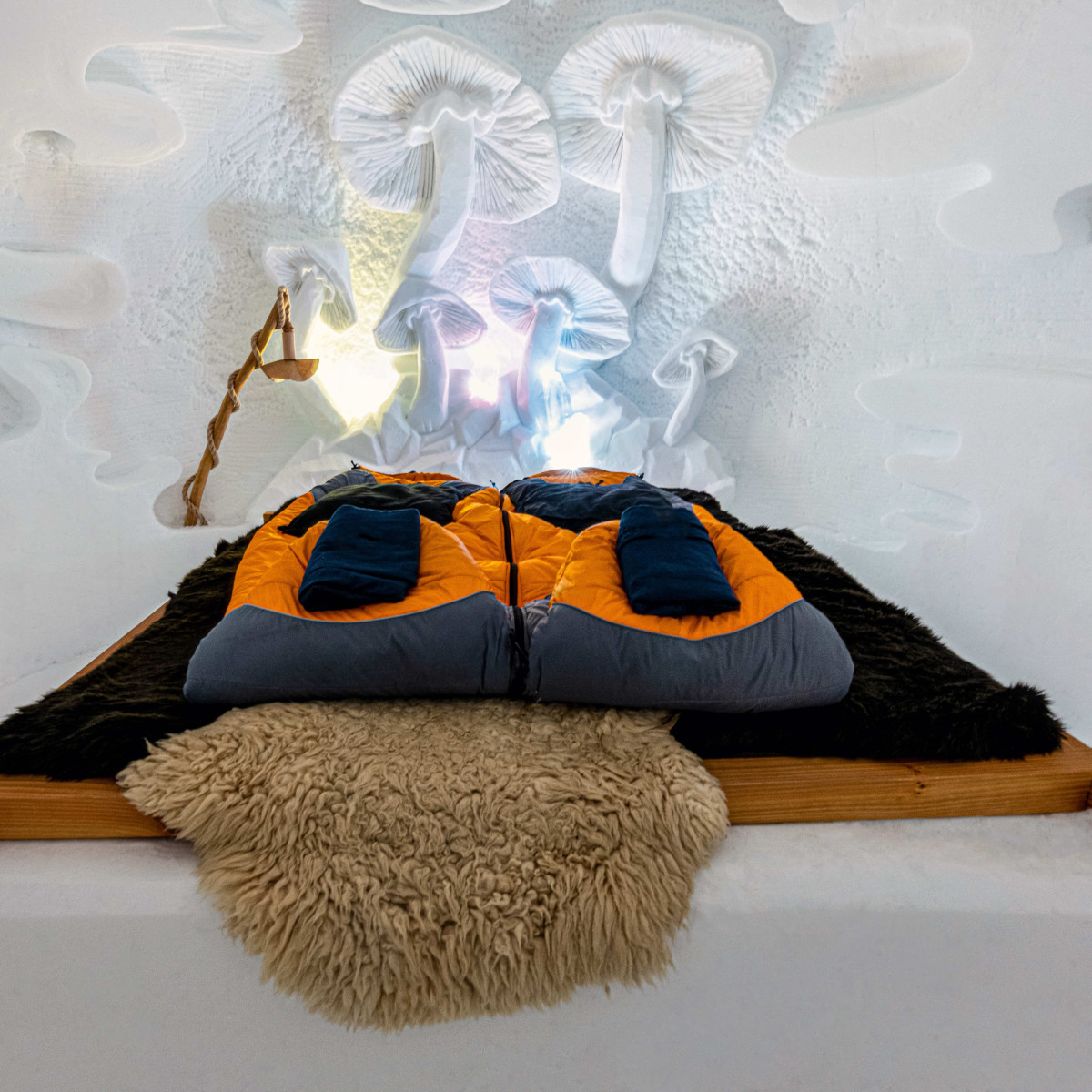 Night in an igloo for Couples in Davos Klosters · Iglu-Dorf – the original